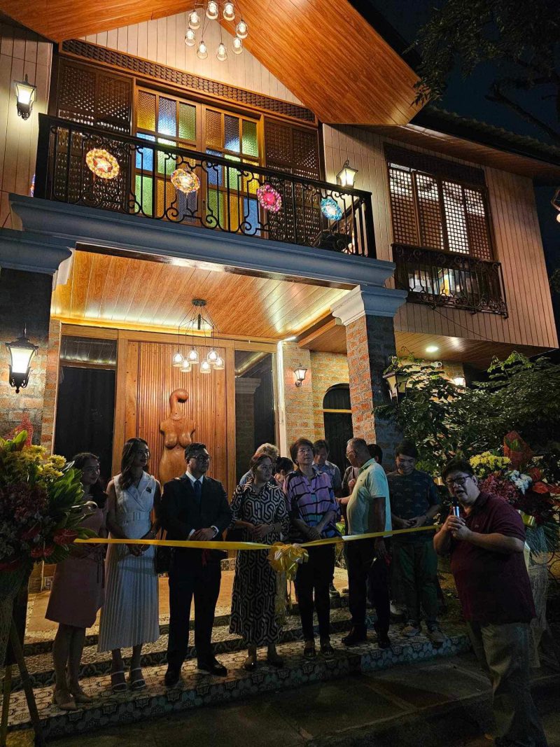 Merriest season sees art explosion in the metropolis - The Diarist.ph