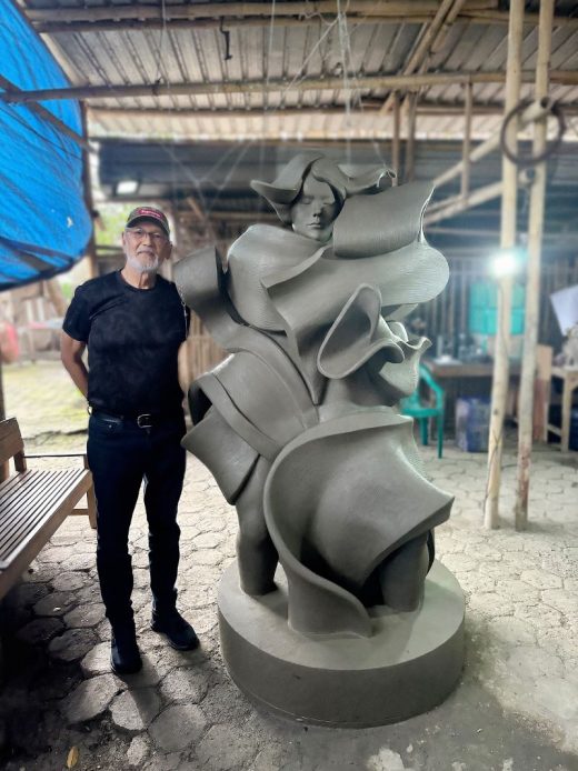 At 82, BenCab creates his giant Sabel—in bronze - The Diarist.ph