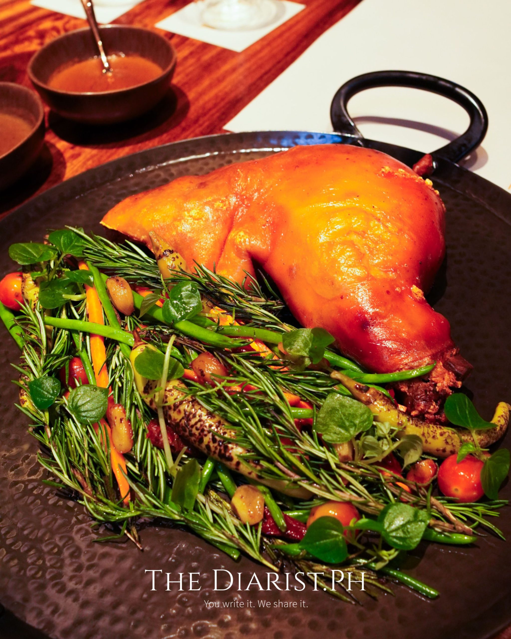 Christmas reimagined at Taupe at Balmori Suites - TheDiarist.ph